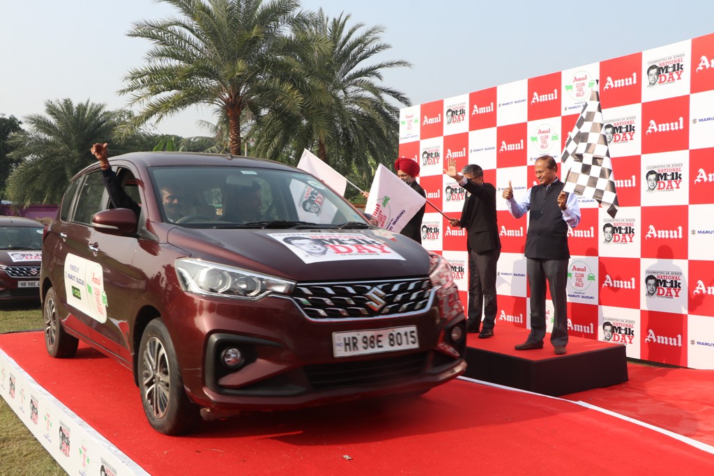 National Milk Day: Amul launches ‘Clean Fuel Rally’, flags-off in ...